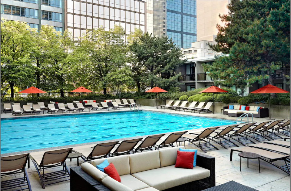 12 Best Toronto Hotels With Rooftop Pools (2024)